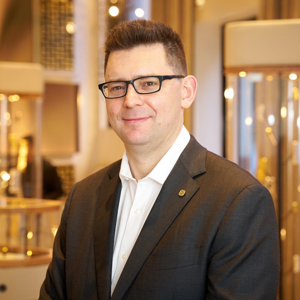 Jordan Eliseo | A leading advocate for everyday shareholders